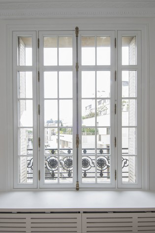 Fabrication, rénovation fenêtres anciennes : Une fenêtre à Paris